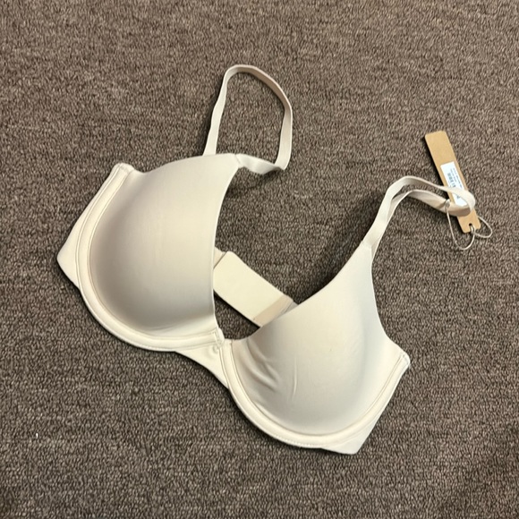 SKIMS | Intimates & Sleepwear | Skims Bra | Poshmark